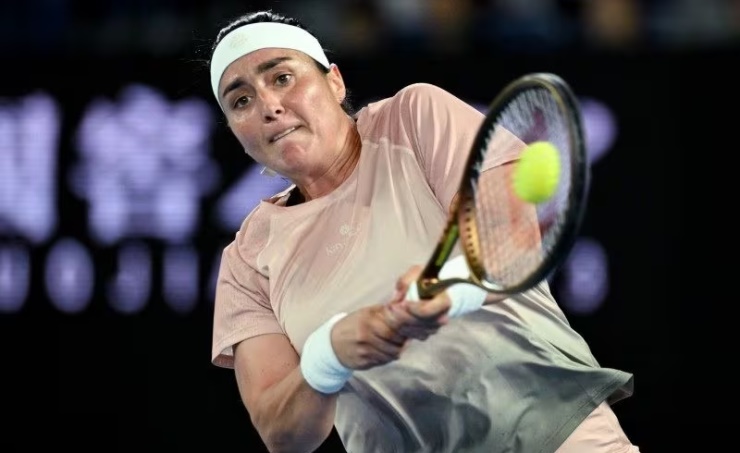 Teen sensation Andreeva shocks Jabeur in Australian Open second round